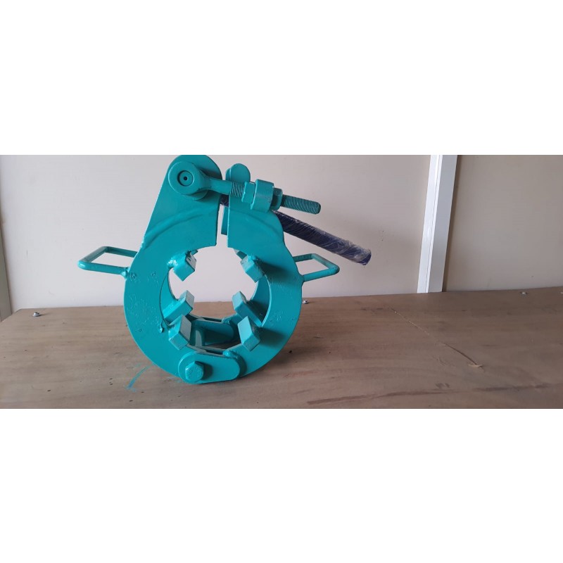 PIPE LINE EXTERNAL CLAMP - Jackwell Engineering Ahmedabad